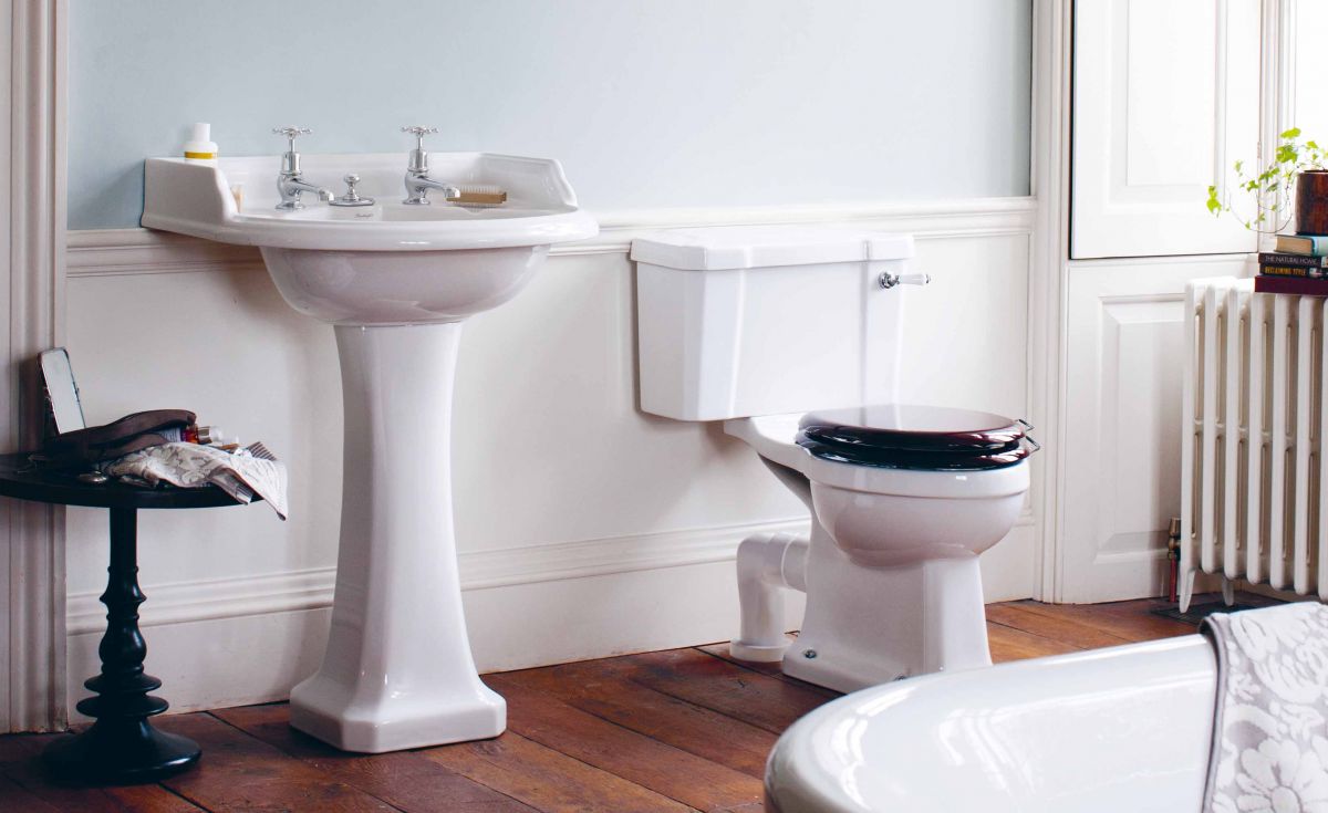 Classic Round 650 Basin with Invisible Overflow & Pedestal • Bath Co